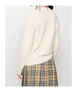 Burberry Knitted Equestrian Jumper - Ceramic White