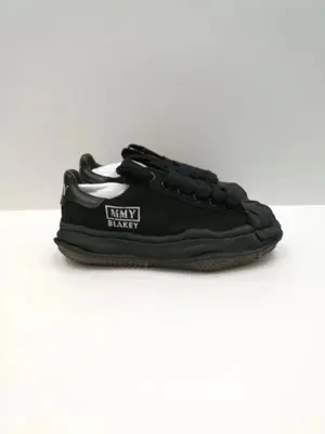Mihara Yasuhiro Blakey Low-top Sneakers