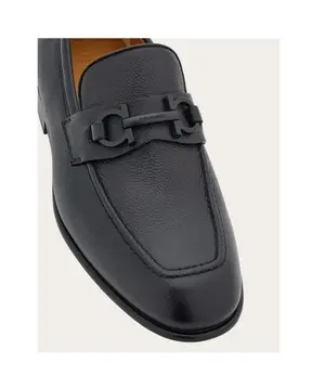 FERRAGAMO Gancini Buckle Slip-on Loafers - Black