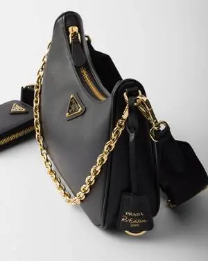 Prada Re-edition 2005 Zipped Shoulder Bag - Black