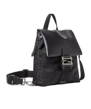 Fendi Flux Ff-buckle Shoulder Bag - Black