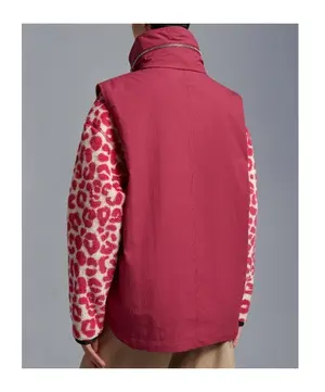 Moncler X Jw Anderson Logo Patch Sleeveless Jacket