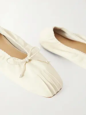 Magda Butrym Bow-decorated Leather Ballet Flats - Cream