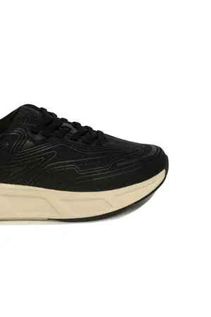FESSURA Logo Lace-up Sneakers With Mesh Design - Black
