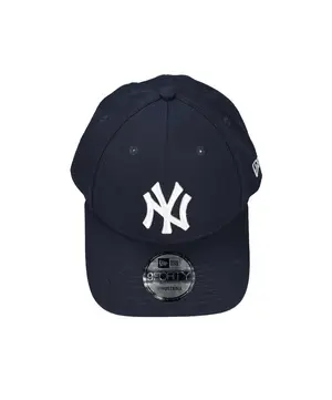 New Era Contrasting Logo Baseball Cap - Black