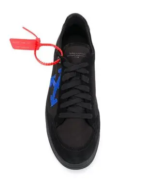 Off-White Logo Low-top Casual Sneakers - Black