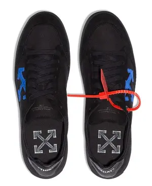 Off-White Logo Low-top Casual Sneakers - Black