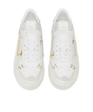 Valentino Garavani Vl7n Round Toe Lace-up Sneakers - White