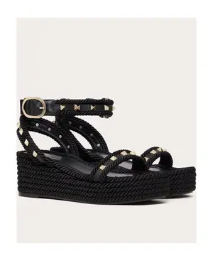 Valentino Garavani Rockstud Open Toe Wedge Sandals - Black
