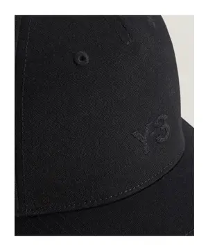 Y3 Ear Cap