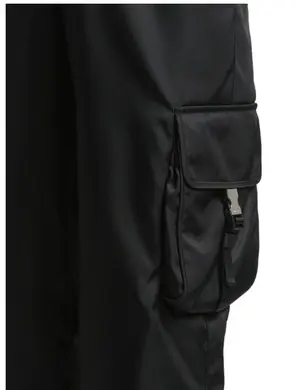 Prada Re-nylon Cargo Pants With Logo Detail - Black