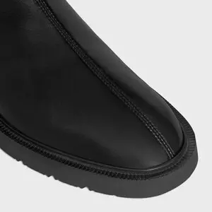 Celine Flow Zipped Boot In Stretch Lambskin - Black