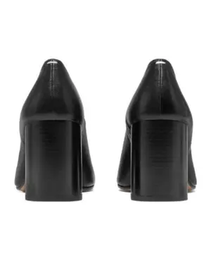 MAISON MARGIELA Tabi Pumps - Black