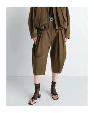 LEMAIRE Pleat Detailed Balloon Bermuda Shorts