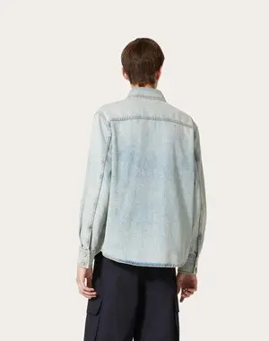 Valentino Garavani Logo Plaque Long-sleeved Denim Shirt - Gray