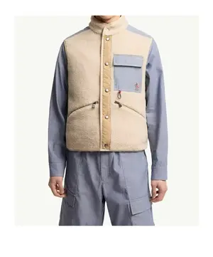 Moncler Logo-patch Button-up Gilet - Light Beige