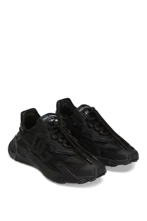 Dolce & Gabbana Dg Logo Patch Low-top Sneakers - Black