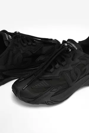 Dolce & Gabbana Dg Logo Patch Low-top Sneakers - Black