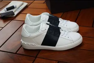 Valentino Garavani Contrast Band Lace-up Sneakers - White