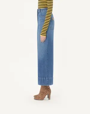 Valentino Garavani Logo Plaque Cropped Jeans - Medium Blue