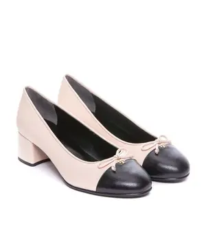 Tory Burch Logo Plaque Round-toe Pumps