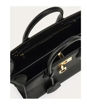 FERRAGAMO Studio Medium Soft Bag - Black