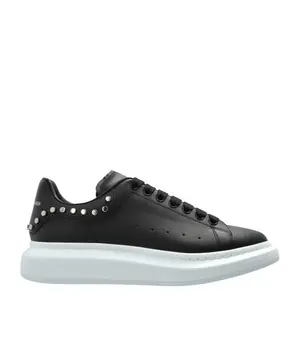 Alexander McQueen Studded Low-top Sneakers - Black