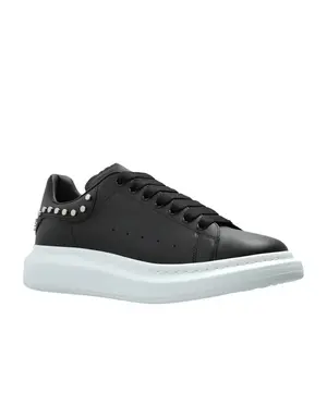 Alexander McQueen Studded Low-top Sneakers - Black