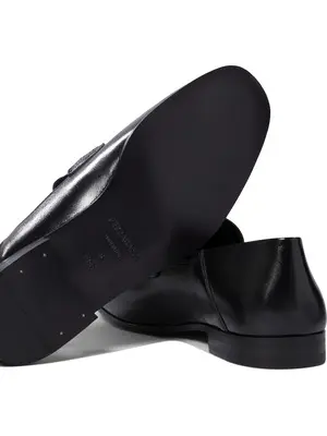 FERRAGAMO Gancini Loafers - Black
