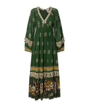 Farm Rio Ayla Printed Maxi Dress With V-neck And Pleated Details