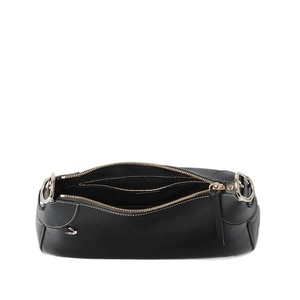 Gucci Gg Emblem Medium Shoulder Bag - Black
