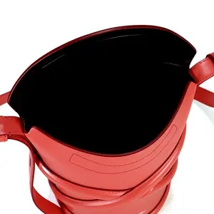 Alexander McQueen The Curve Bucket Shoulder Bag - Red