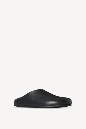 THE ROW Hudson Round Toe Slip-on Sandals