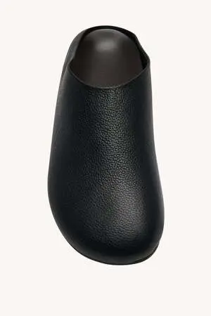 THE ROW Hudson Round Toe Slip-on Sandals