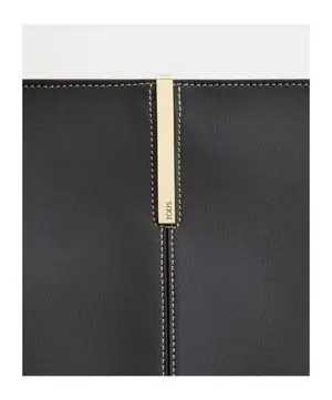 TOD'S Logo Engraved Tote Bag - Black