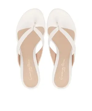 GIANVITO ROSSI Sofia Thong 70 Leather Heeled Sandals - Offwhite