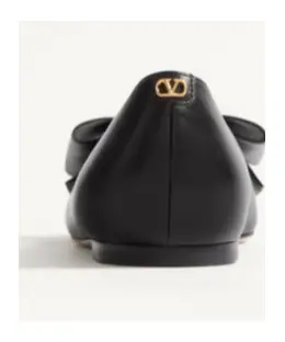 Valentino Garavani Bow Detail Round Toe Ballet Flats - Black