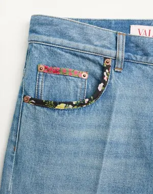 Valentino Garavani Logo Patch Boyfriend Jeans