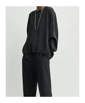 TOTEME Boxy Satin Top With Round Neck And Long Sleeves - Black