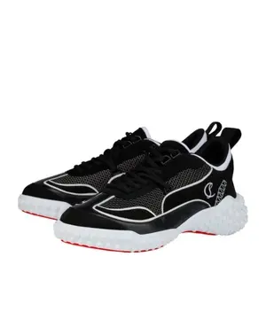 CHRISTIAN LOUBOUTIN Mara Logo-detail Low-top Sneakers - Black