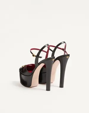 Valentino Garavani Kidskin Platform Pumps With Vlogo Detail - Black