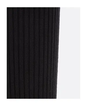 Alexander McQueen Cut-out V-neck Ribbed Jumper