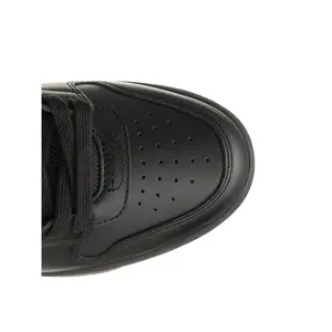 Off-White Round Toe Low-top Sneakers - Black
