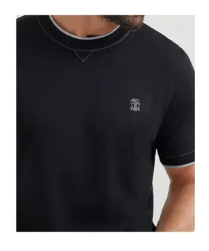 Brunello Cucinelli Logo-embroidery T-shirt - Black
