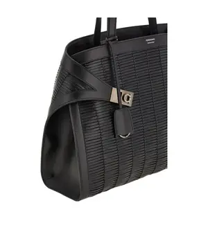 FERRAGAMO Hug Shoulder Bag - Black