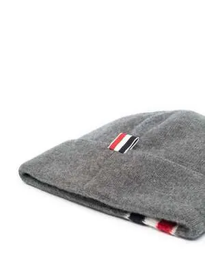 Thom Browne Grey Knitted Beanie With Signature Striping - Gray