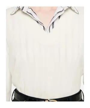 Max Mara Cashmere Yarn V-neck Sweater With Ribbed Pattern And Logo Detail