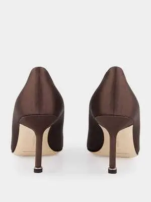 Manolo Blahnik Hangisi Embellished Pumps - Brown