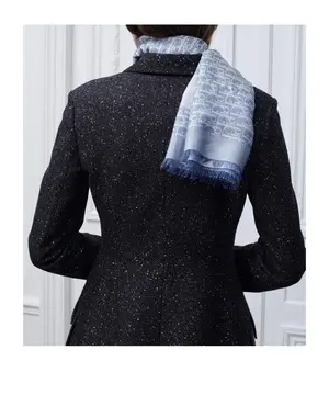 Dior Infini Shawl
