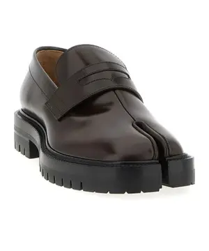 MAISON MARGIELA Tabi Slip-on Loafers - Brown